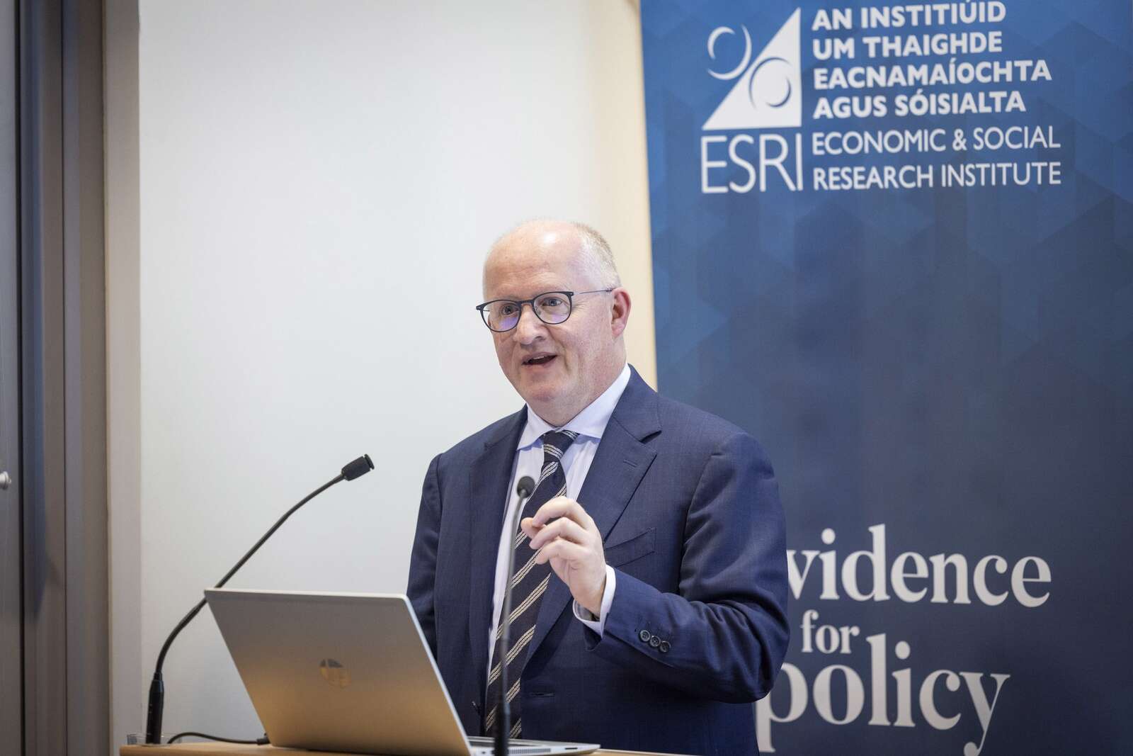 Philip Lane: All systems go for the ECB to cut interest rates in June ...