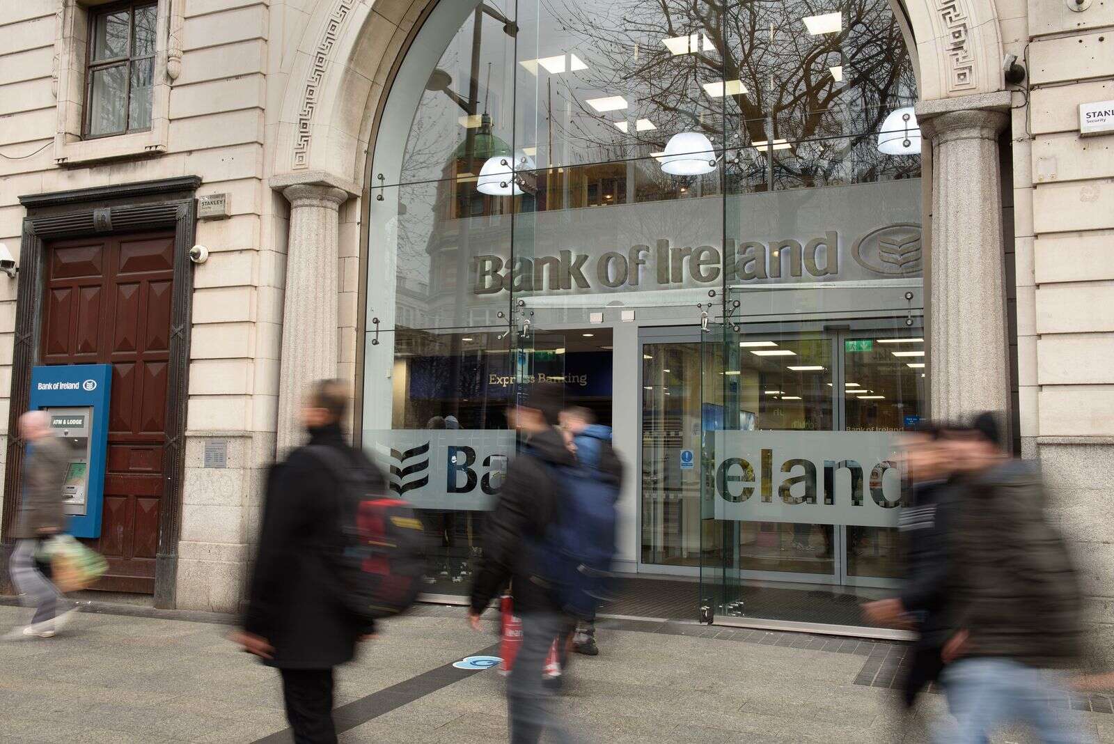 Bank of Ireland’s profits predicted to hit €1bn as interest rates surge ...