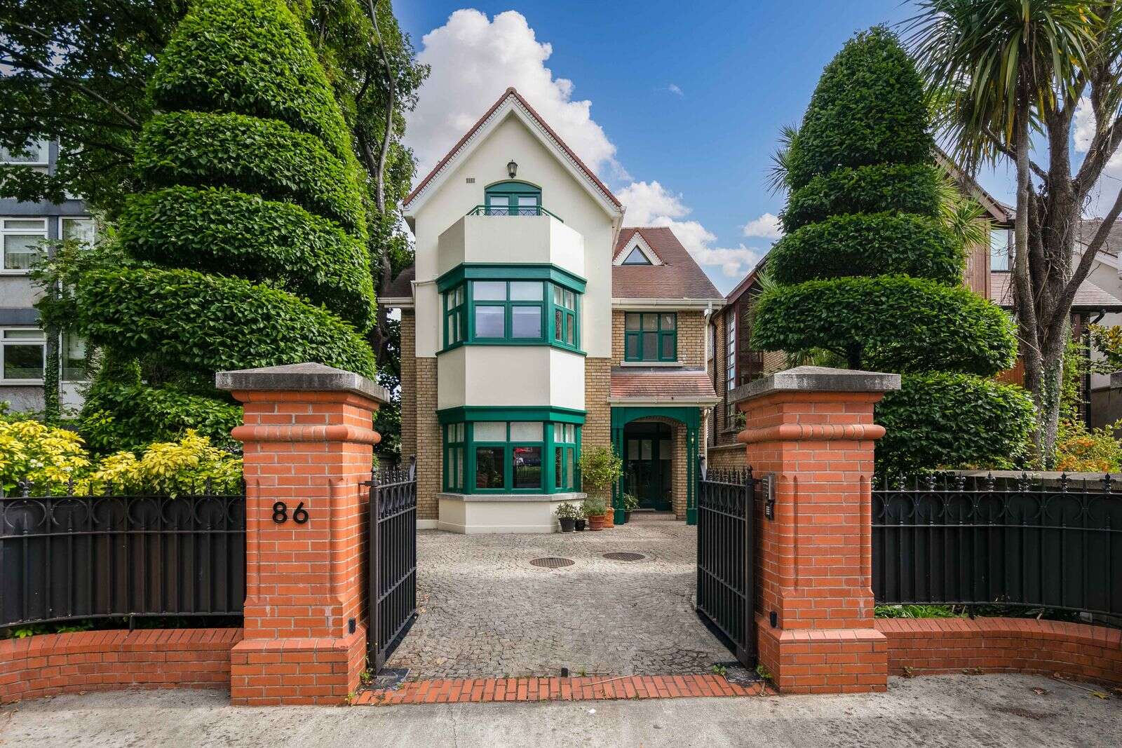 A substantial home with a cracking Dublin 4 address is on the market ...