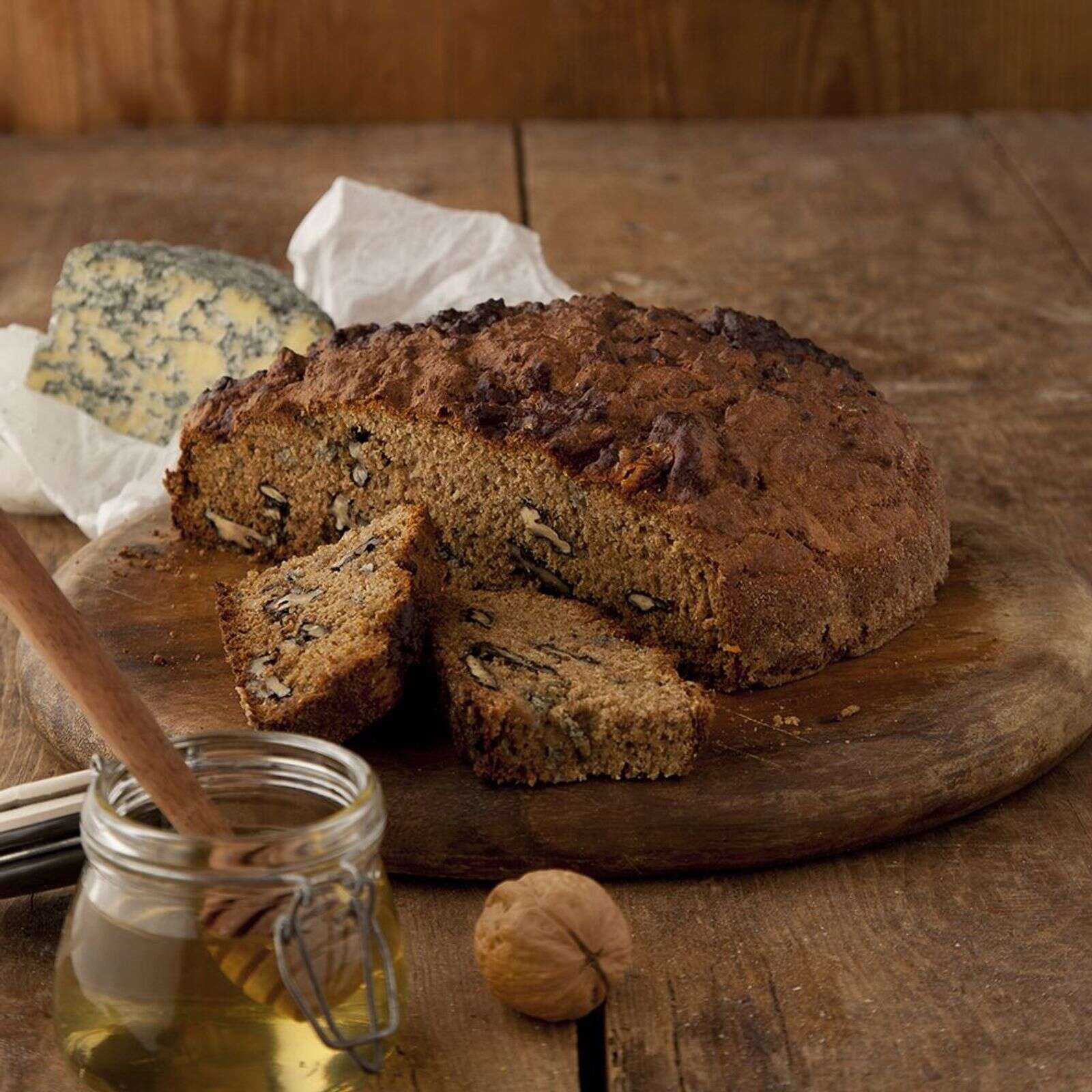 Cook up this comforting Irish honey, blue cheese and walnut soda bread ...
