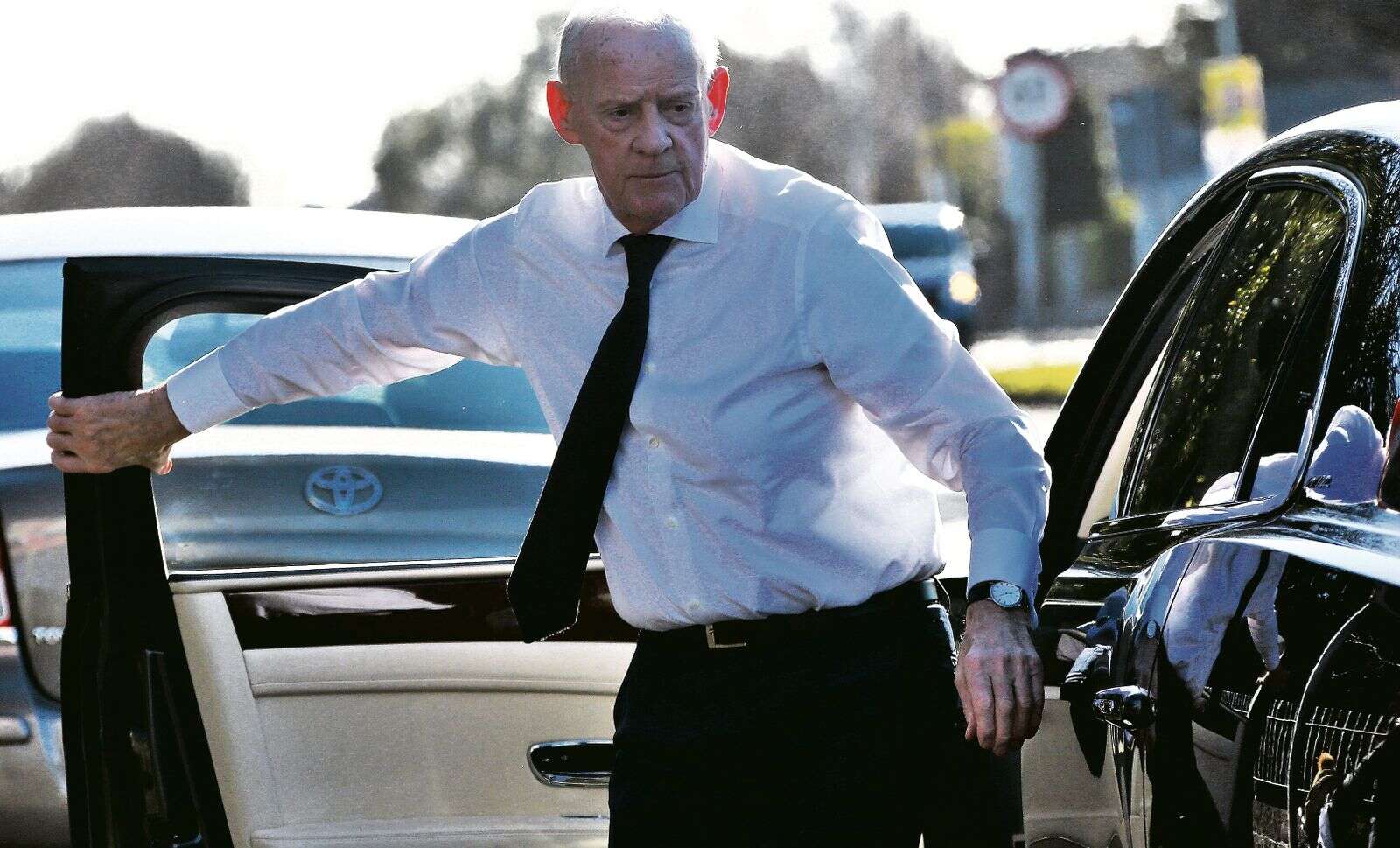 Larry Goodman gets green light to redevelop Kildare Street building ...