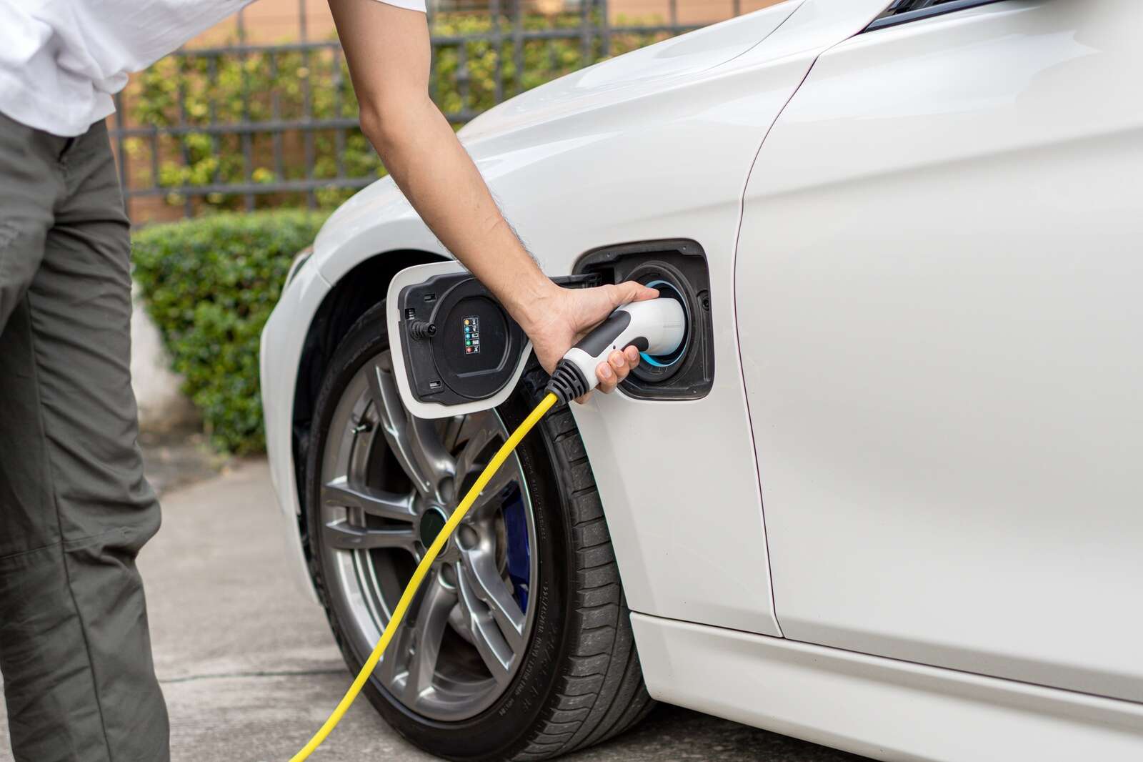 Pulling the plug: Why the buzz has gone out of electric car sales ...