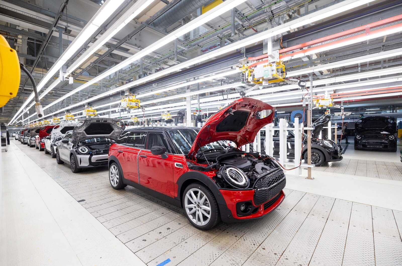BMW reviewing plan for £600 million investment in electric mini ...