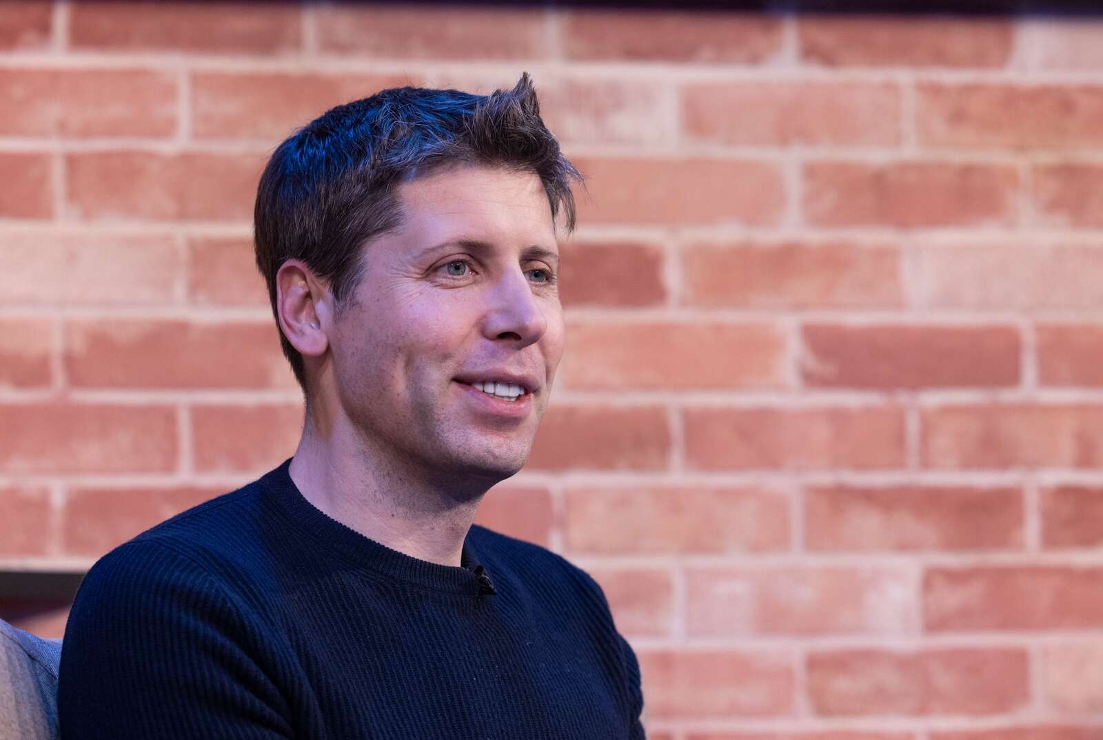 Sam Altman promises better models from OpenAI and praises DeepSeek R1 ...