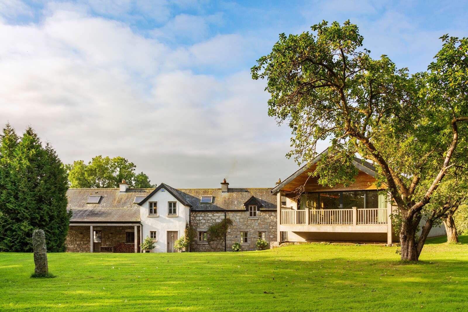 House of the Week: Rustic charm meets modernity at 100-acre countryside ...
