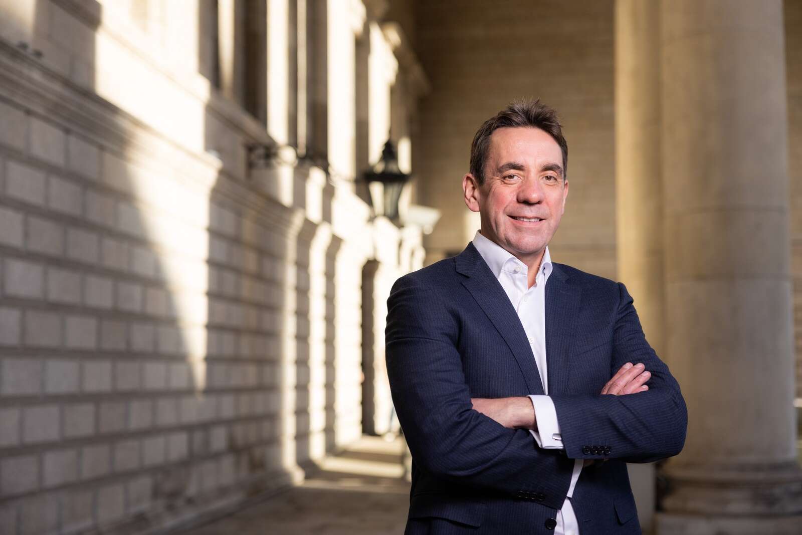 Senior bankers turn to union as negotiations over move to Davy stall ...