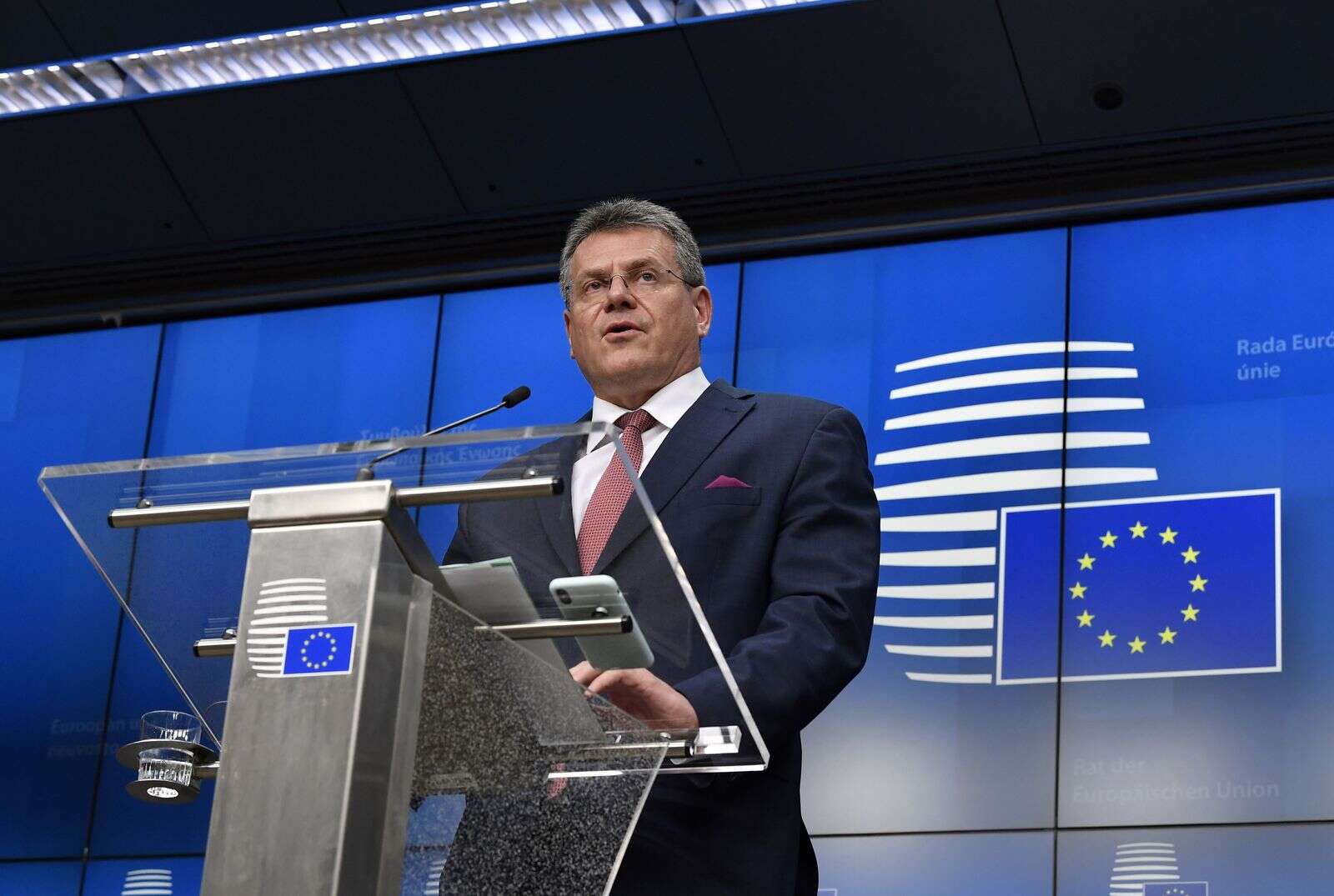 Breaking Eu And Us Sign Joint Statement Capping Tariffs At 15 Per Cent Business Post