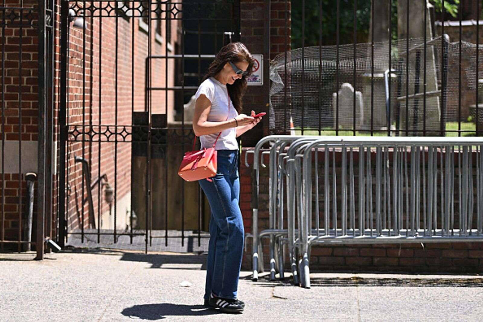 How to wear the year’s most popular trainers – loved by Katie Holmes ...