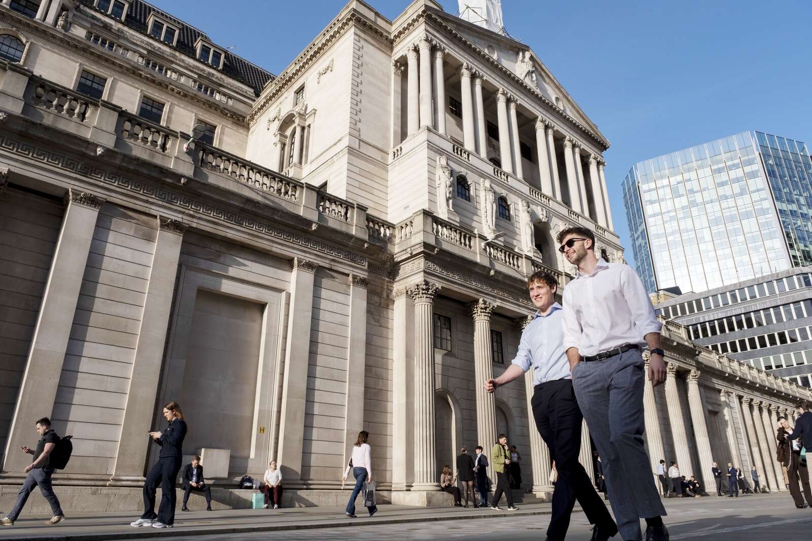 Markets Wrap: UK stocks retreated as Bank of England holds and oil ...