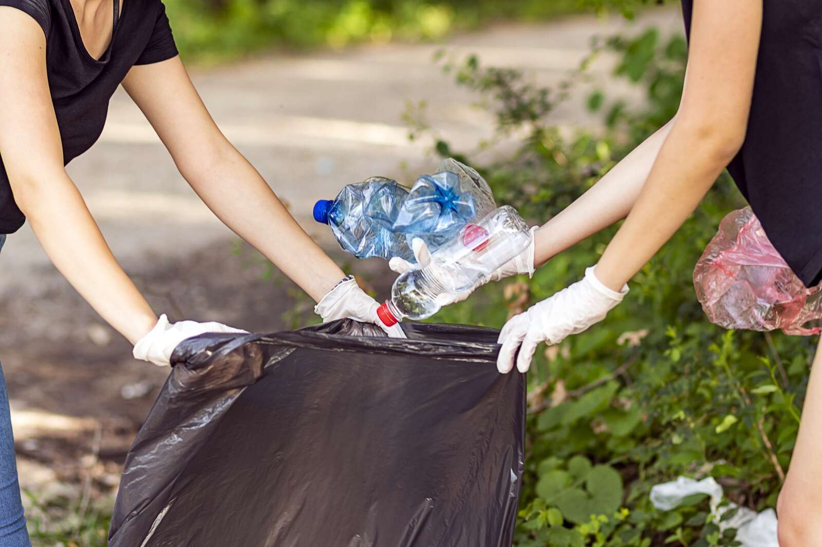 Drinks producers to fund councils’ litter clean-up through new deposit ...