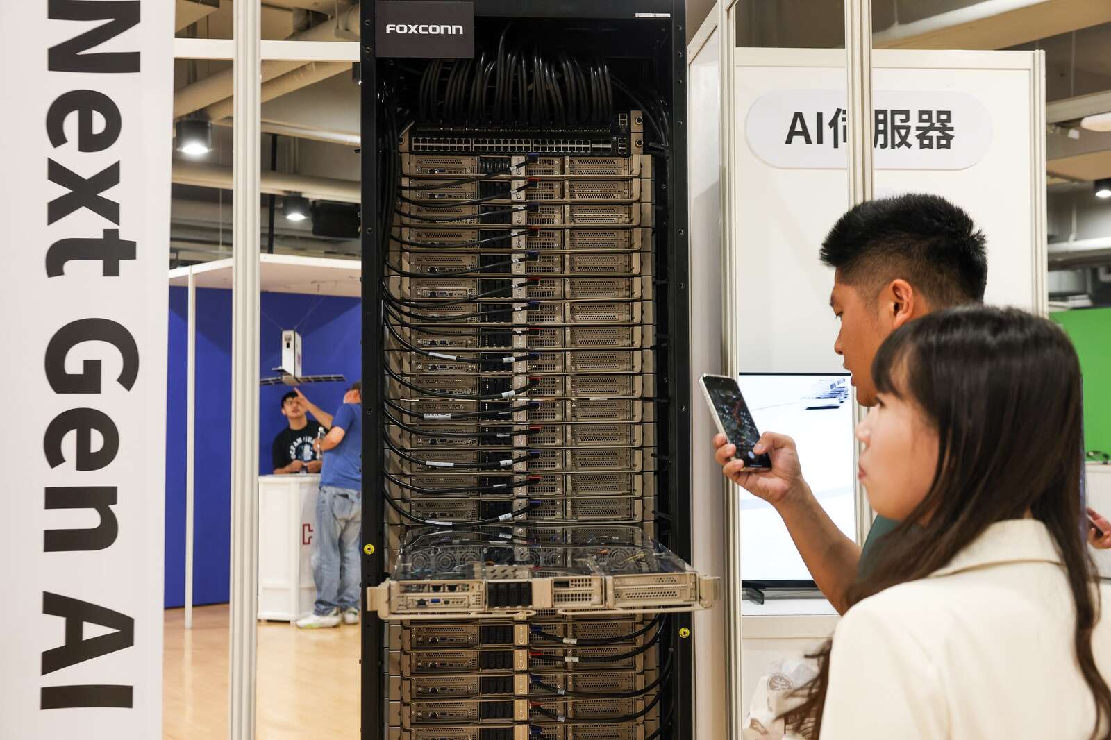 Revenues up at Apple manufacturing partner Foxconn | Business Post