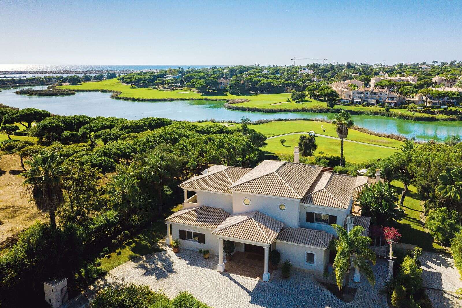 Escape the wind and rain to €6.55m Quinta do Lago gem | Business Post