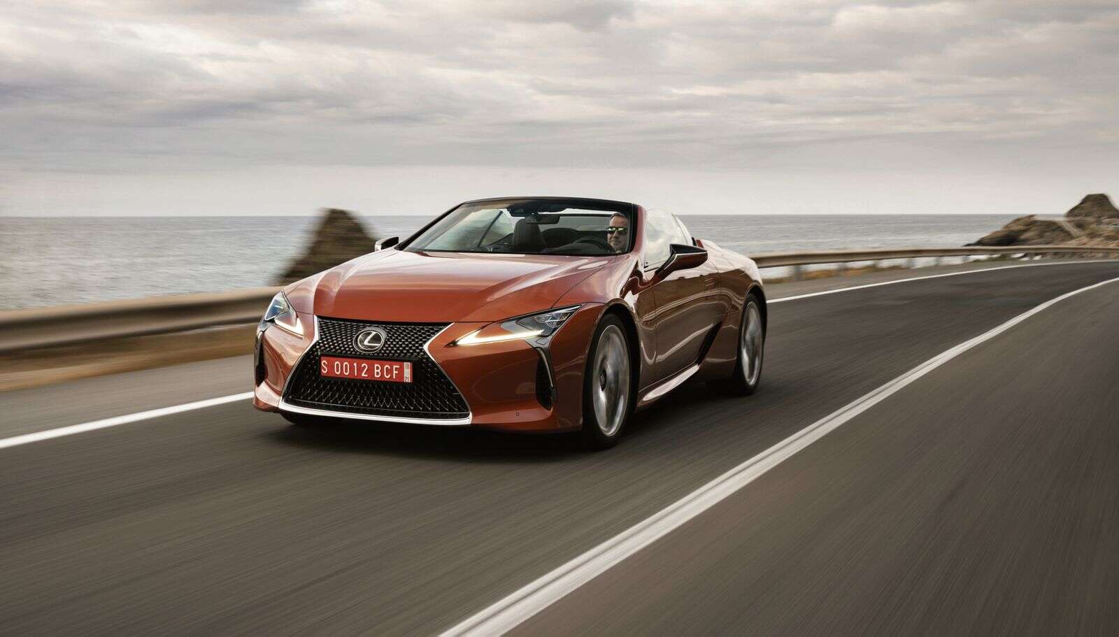 First drive: New Lexus convertible has traffic-stopping good looks and ...