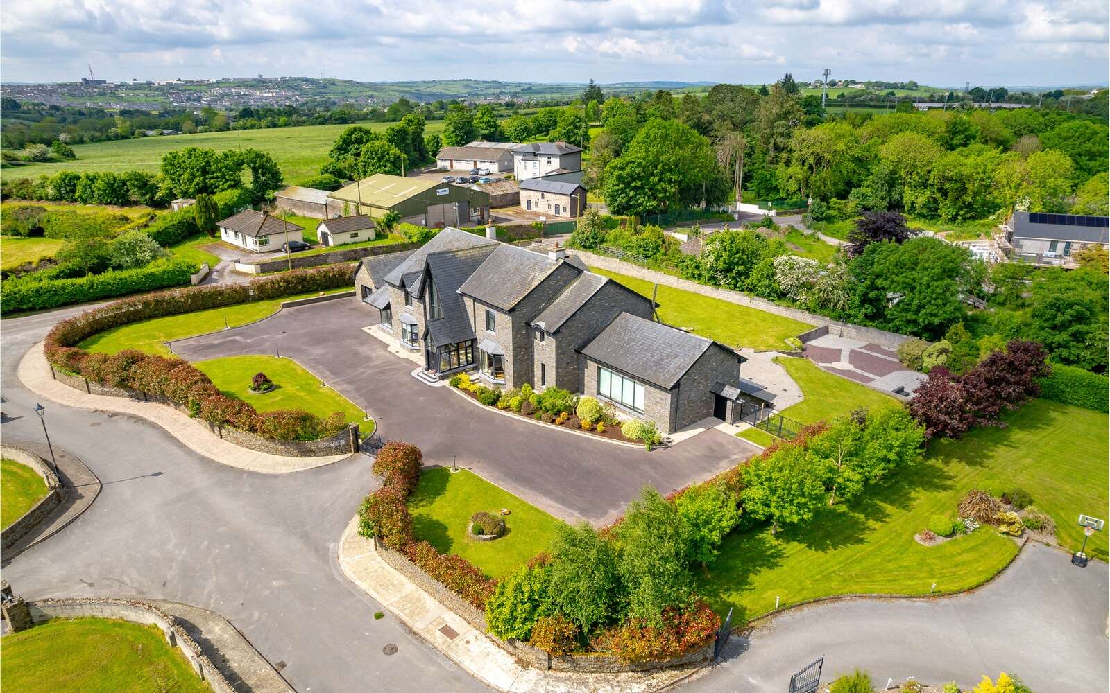 Making a splash in Kilcully: Luxe Cork family home with a pool seeks €1 ...