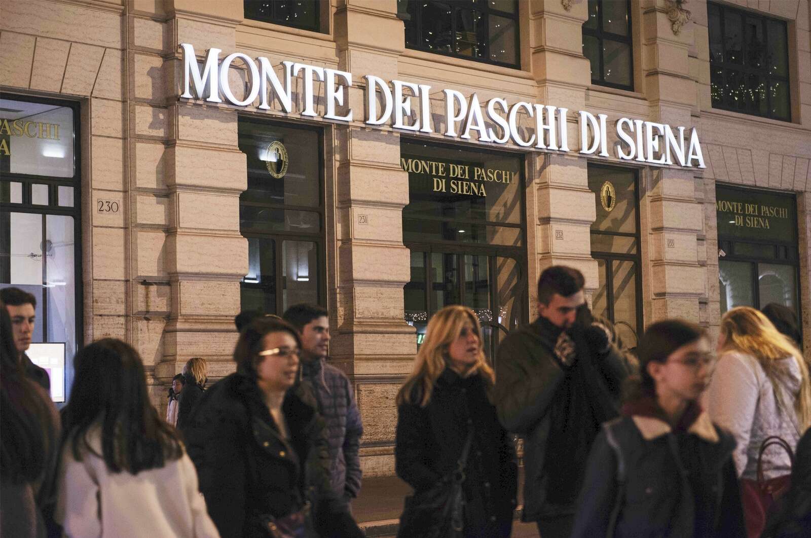 Vincent Boland: Italy’s oldest bank Monte dei Paschi di Siena sees ...