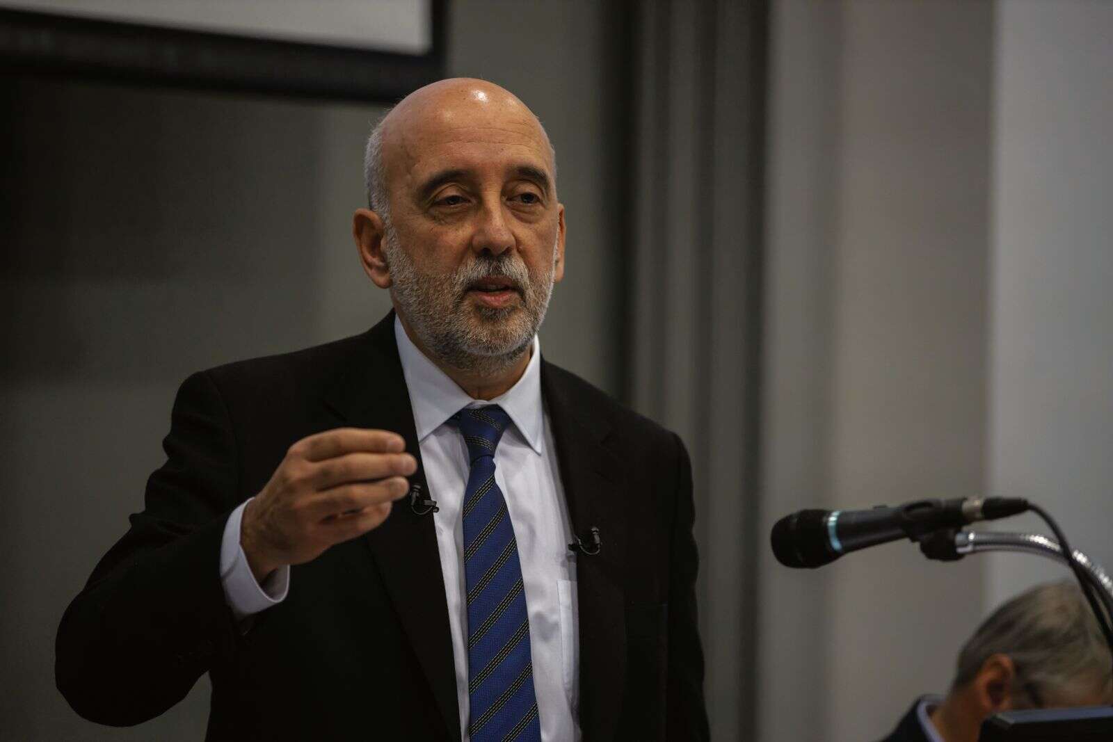 ‘Interest rate mismatch’ sees the Central Bank of Ireland report heavy losses for 2023 ...