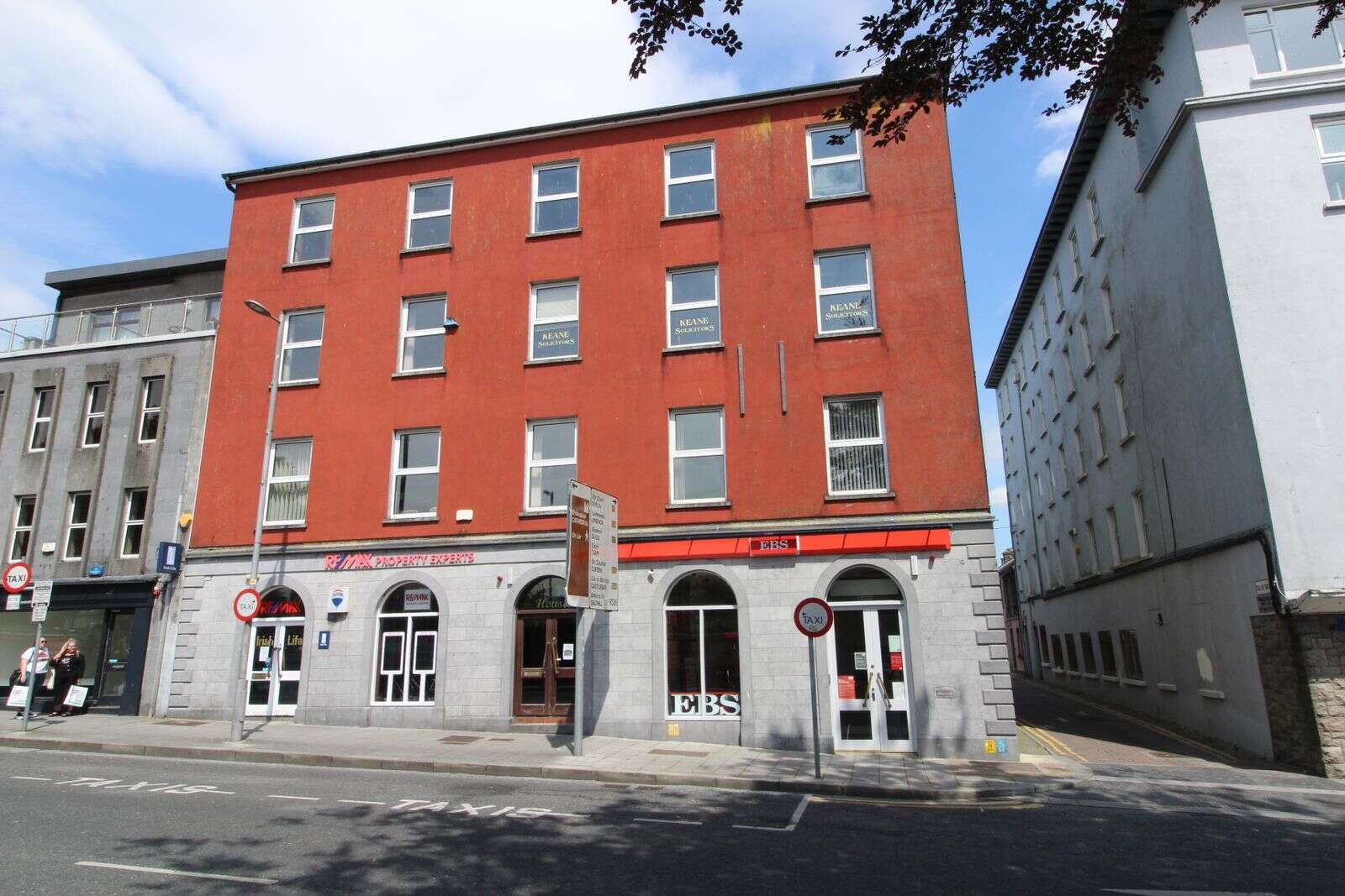 Eyre Square office building guiding at €2.5 million | Business Post