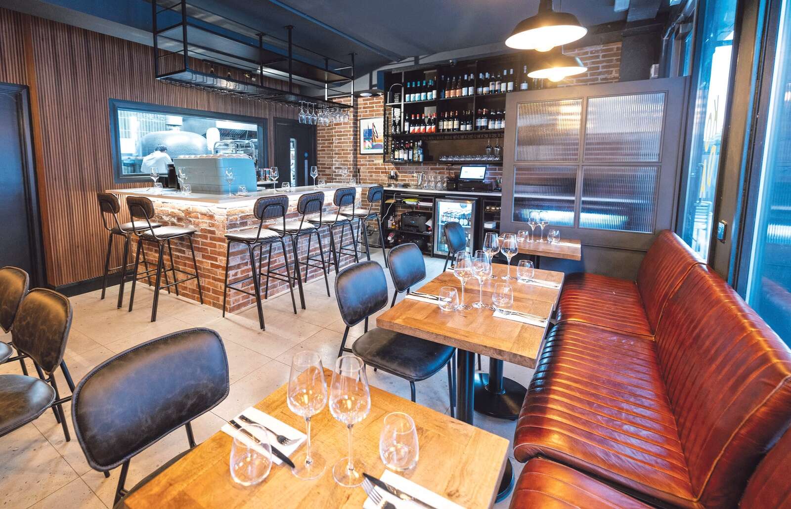 Restaurant Review: Unexciting food and poor service make for a ...