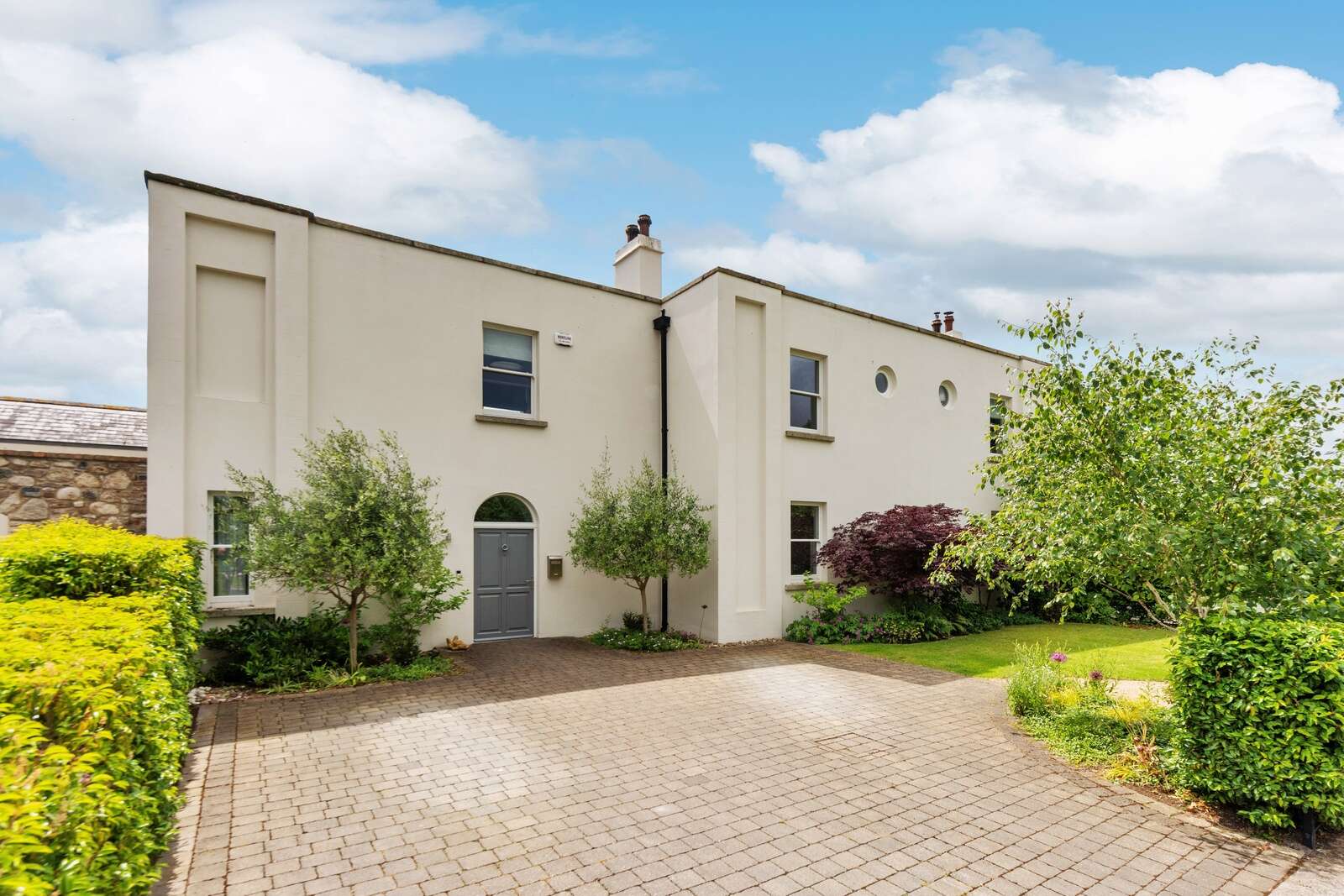 This 200-year-old coach house in Rathfarnham is now a €2.2m luxurious ...