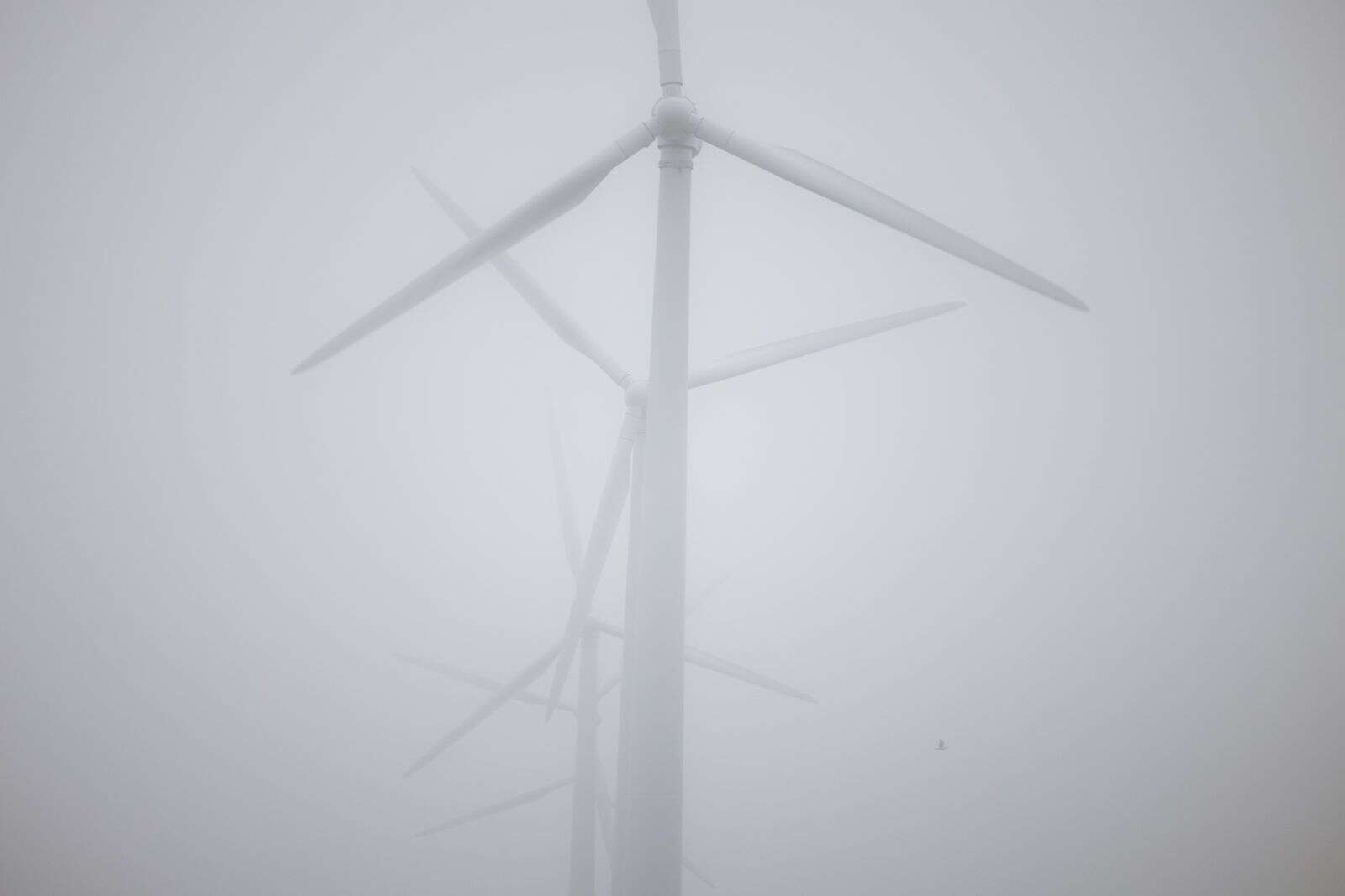 Orsted scraps plans for two massive offshore wind farms in New York due ...