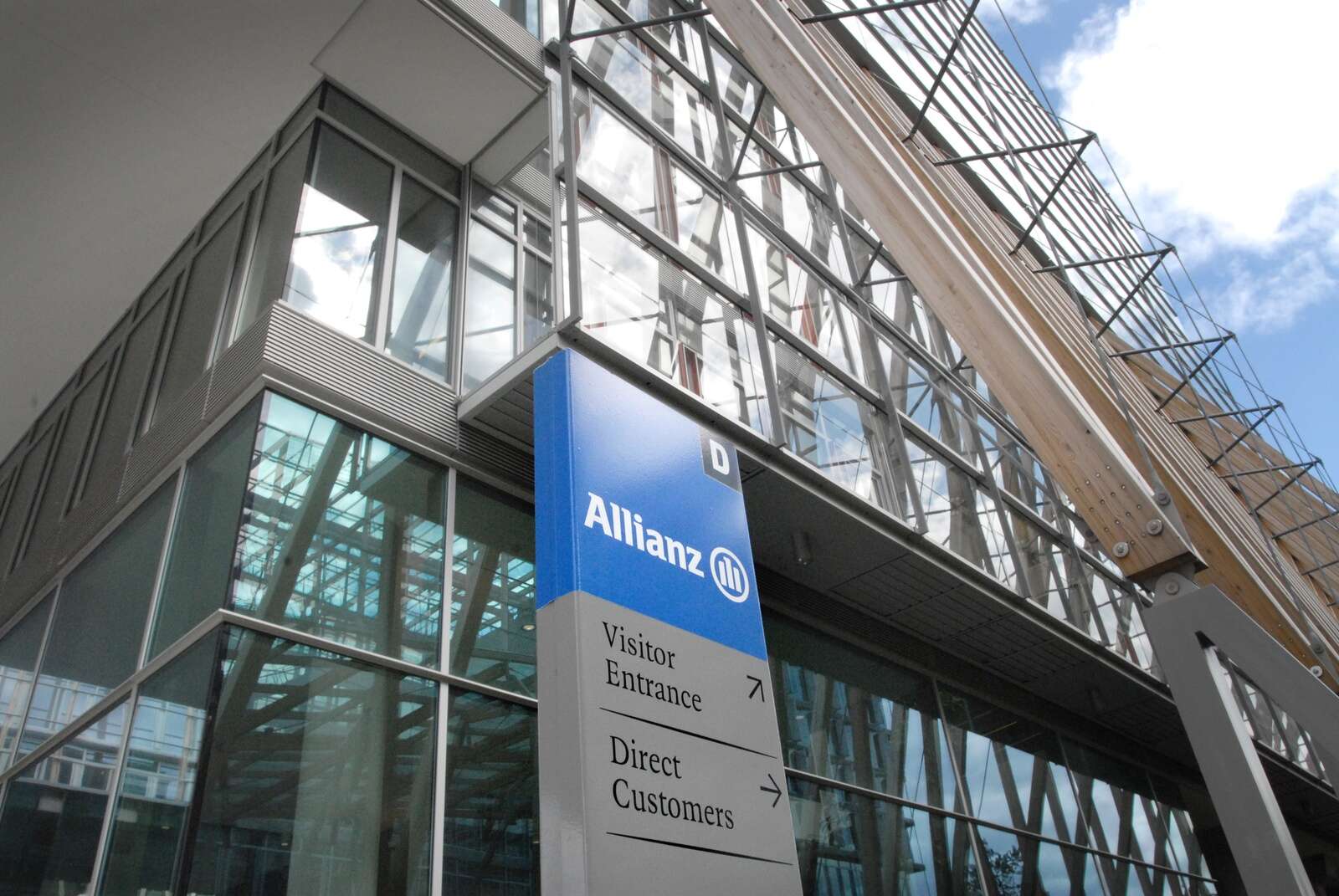 Allianz Ireland records gross premiums of €800m, up 19 per cent on 2023 ...
