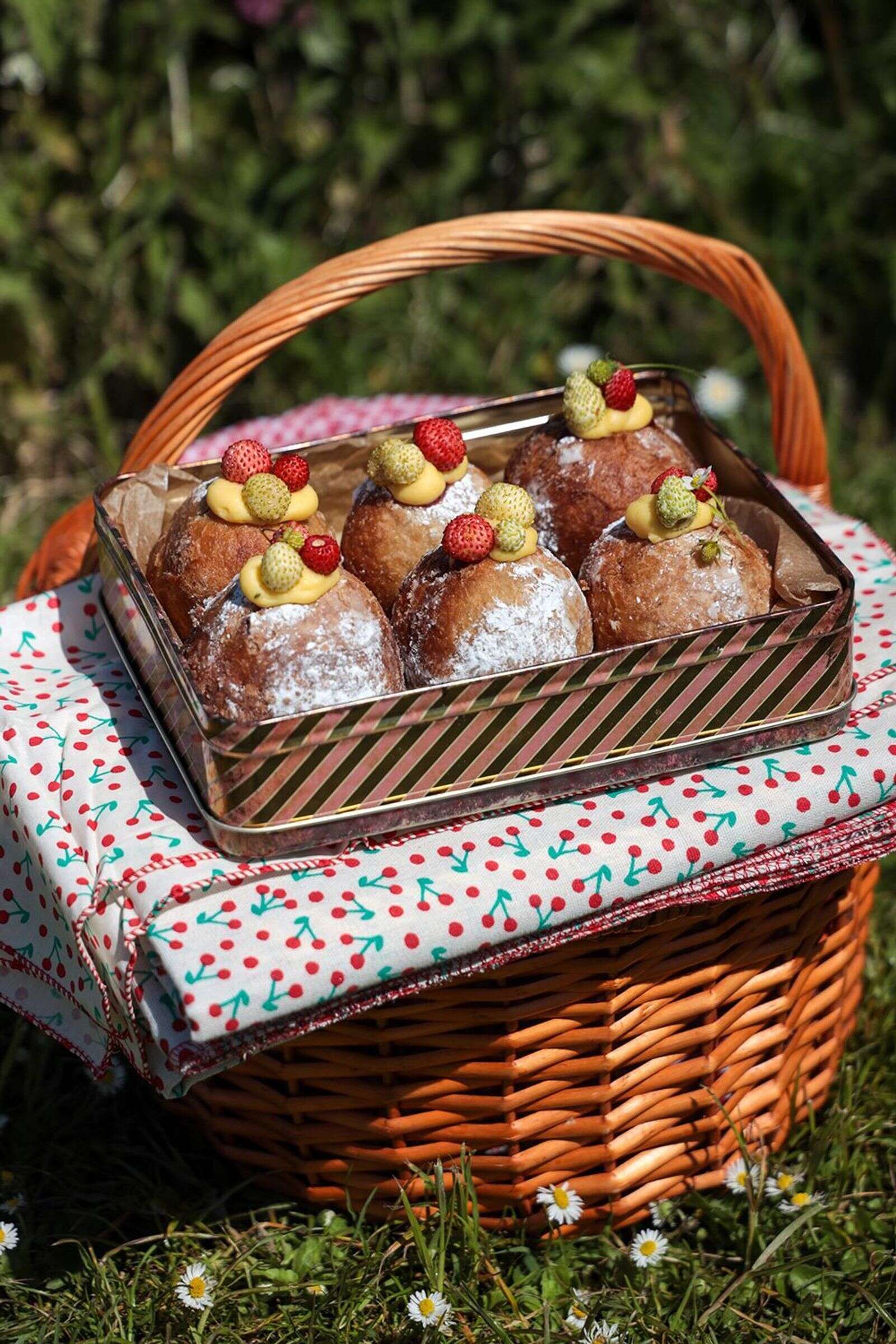 Traditional doughnuts with strawberry jam and crème pâtissière ...