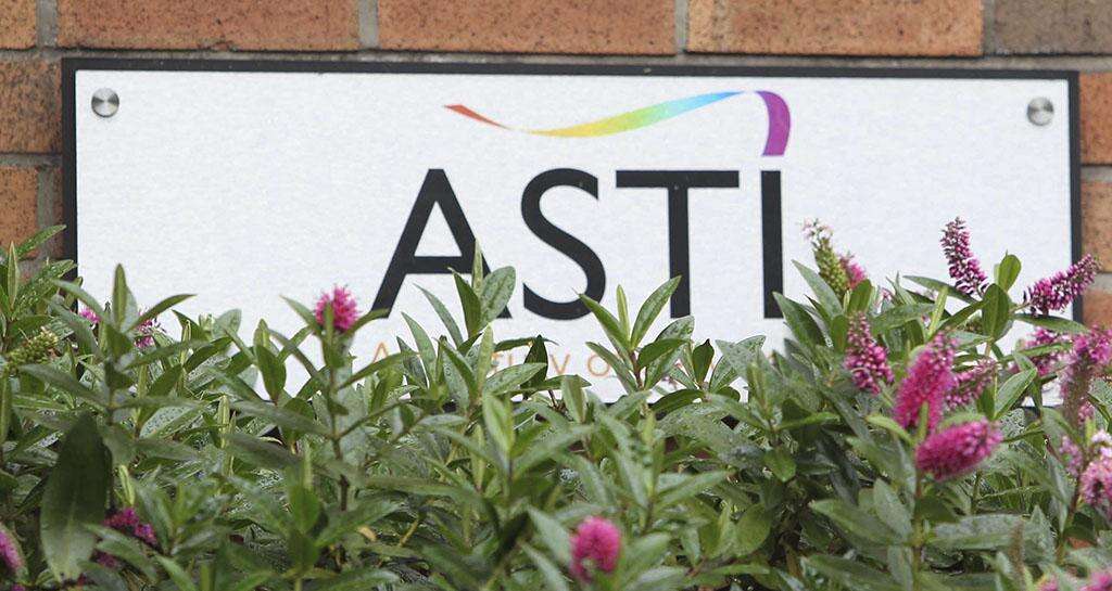 Disillusioned teachers deserting ASTI union to avoid pay losses ...