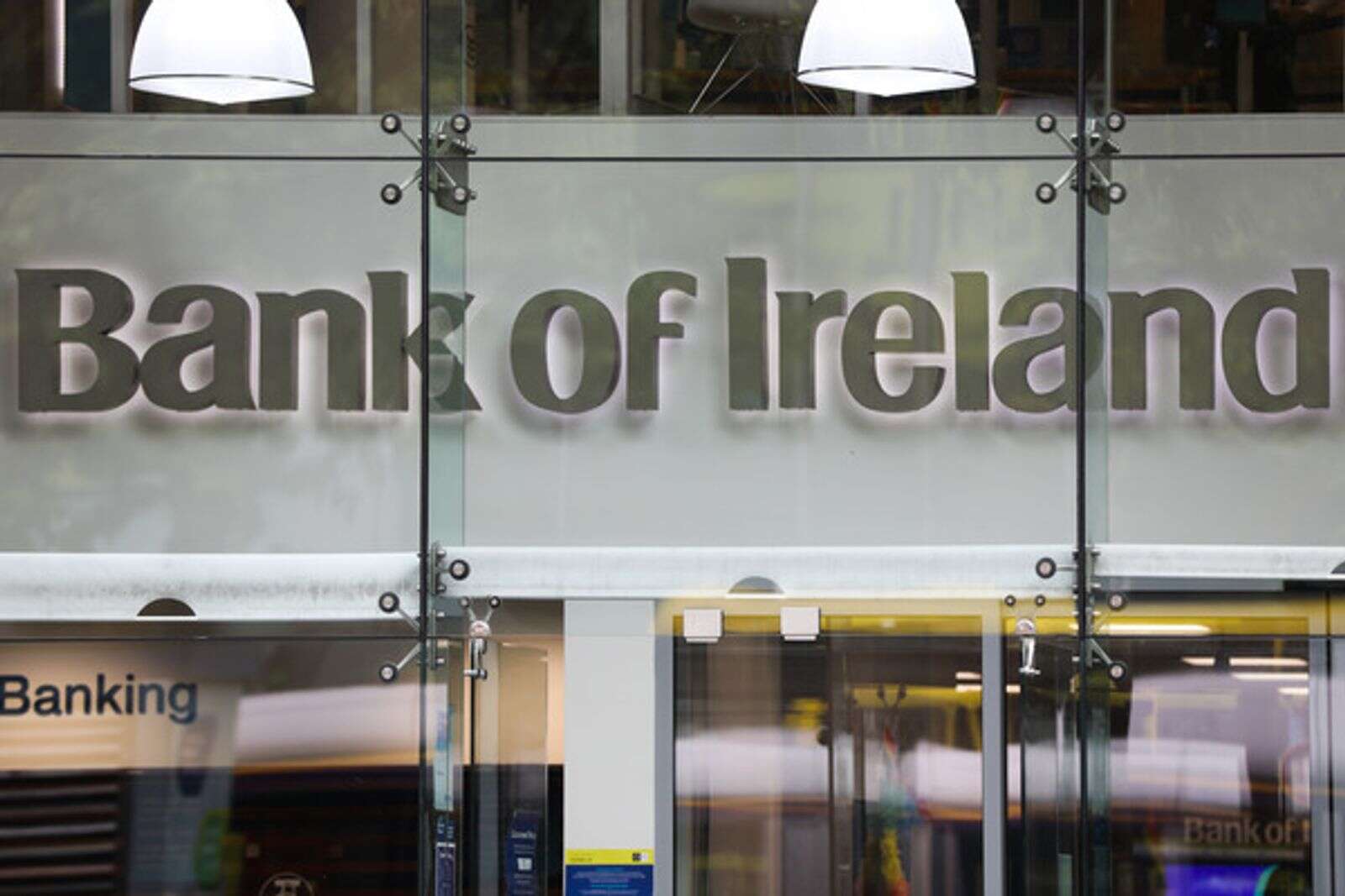 Increase in Bank of Ireland interest income on back of rising rates ...