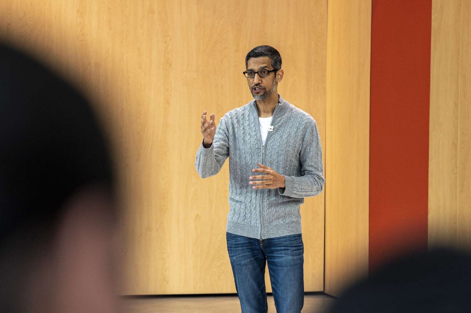 Alphabet CEO blasts staff for ‘completely unacceptable’ AI responses ...