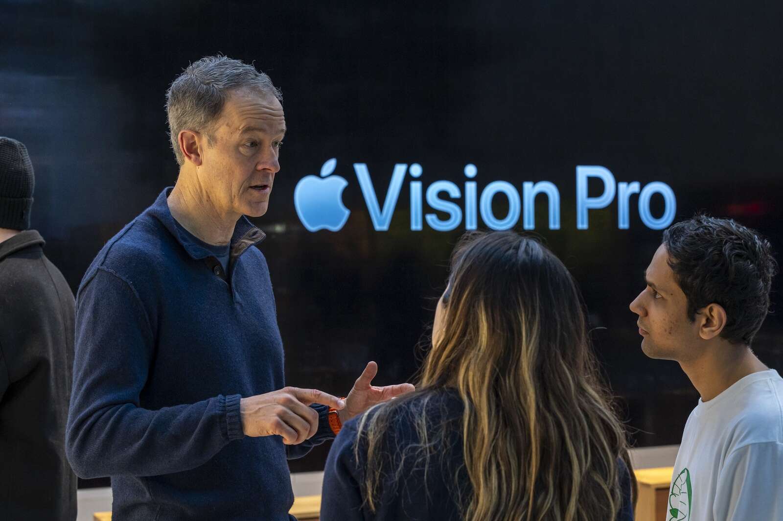 Apple CEO succession plan blown open as most obvious candidate to step ...
