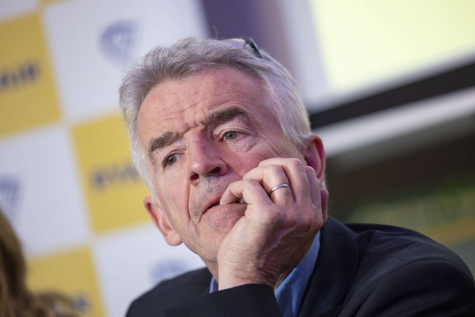 Ryanair shares dip as airline traffic up only 2% in January thanks to ...