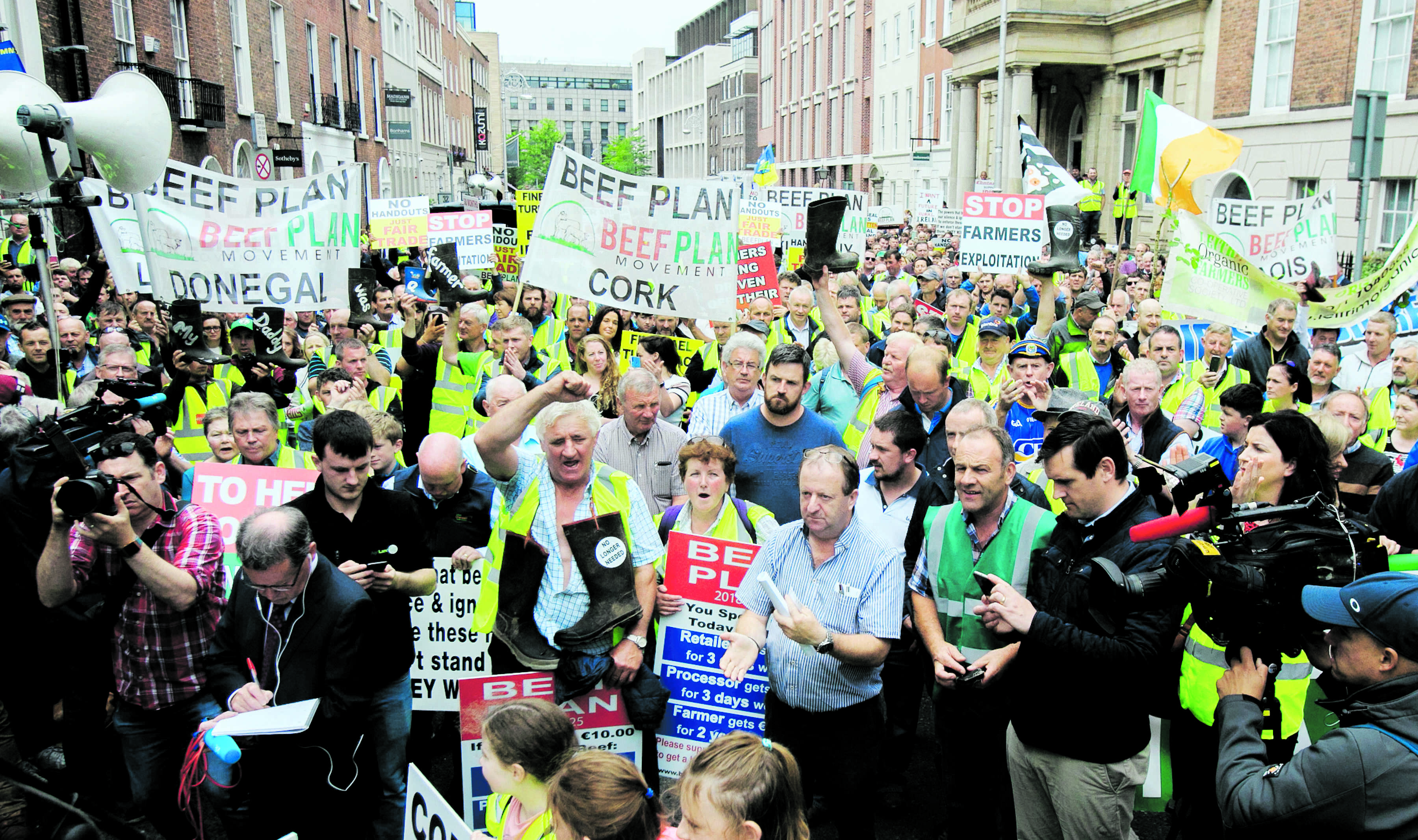 Breaking: Majority of EU countries back Mercosur trade deal | Business Post