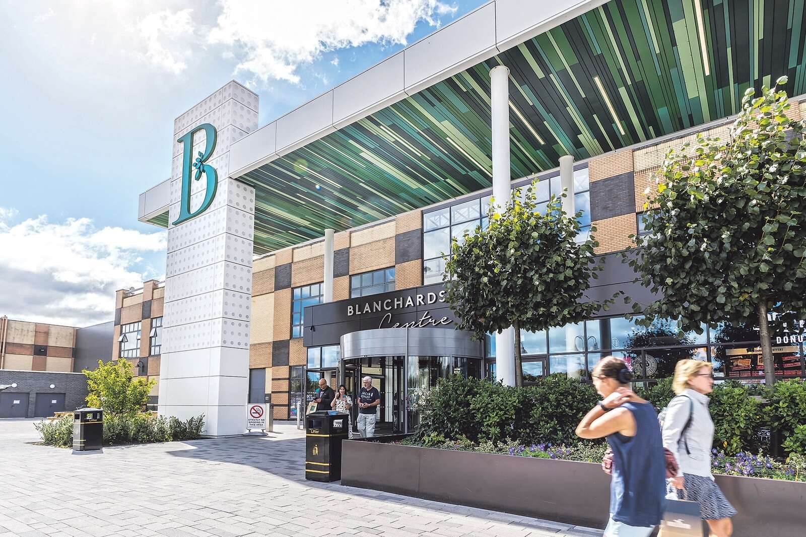 Irish retail sector to rebound after investment hike in 2024 | Business ...