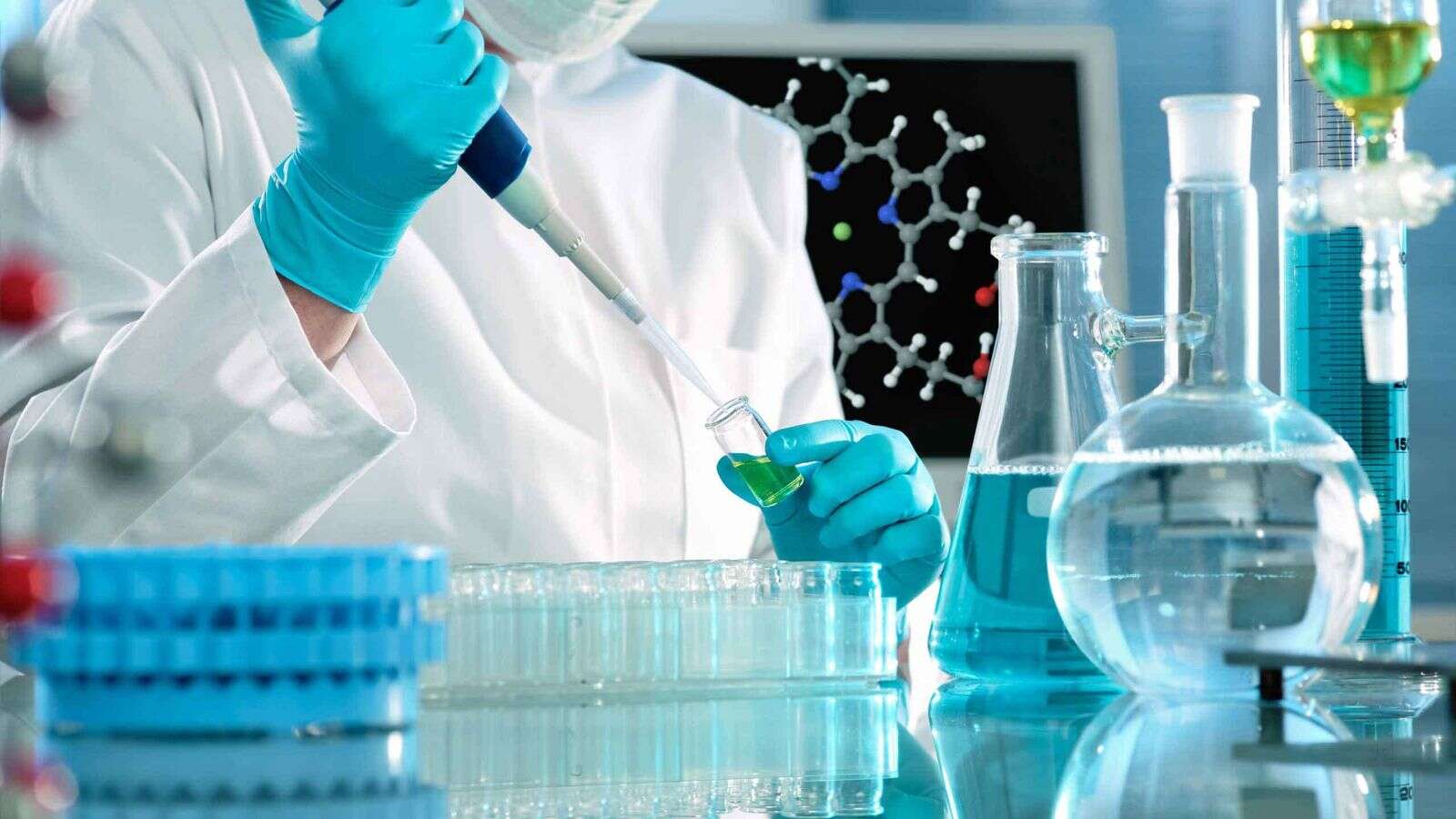 Irish exports hit record €208.4bn in 2024 as pharma sector drives ...