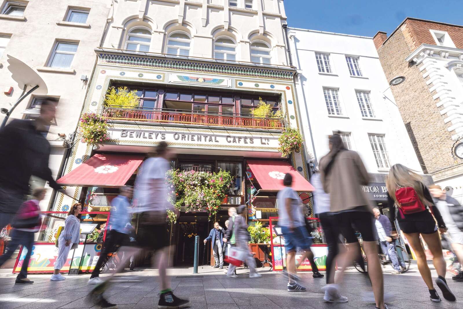 Bewley’s Café served with closure notice by Food Safety Authority ...