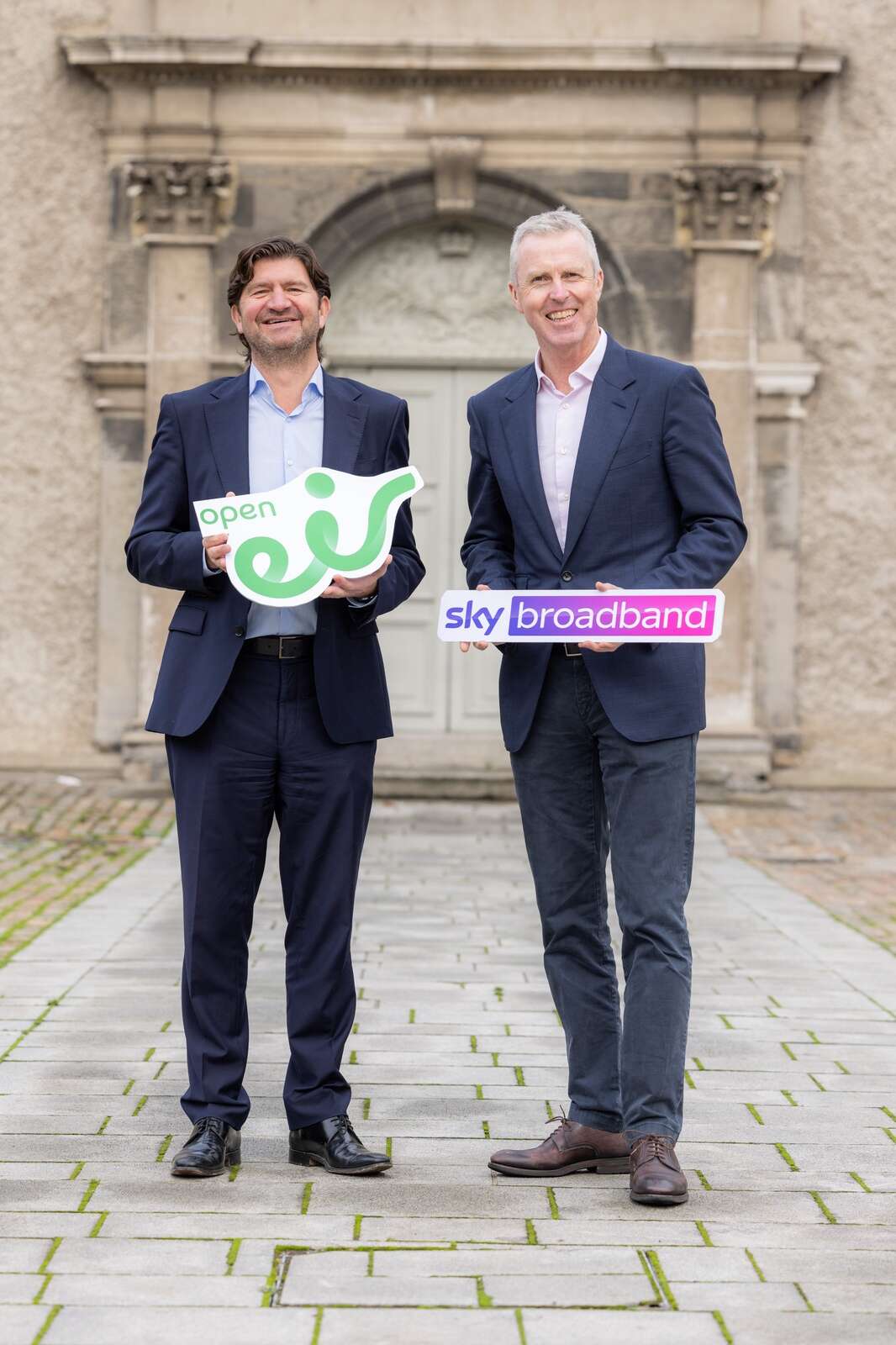 Sky partners with Eir to expand Irish fibre broadband network ...