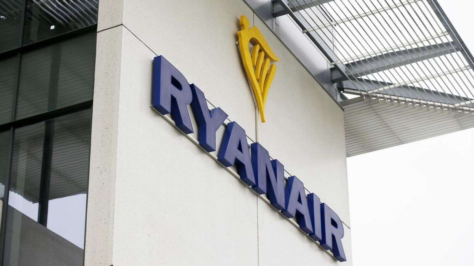 Ryanair looking to fill over 100 tech jobs | Business Post