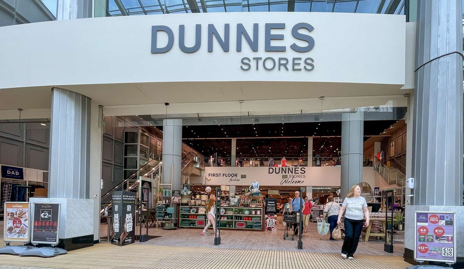 Dunnes Stores to close three grocery shops by end of month | Business Post