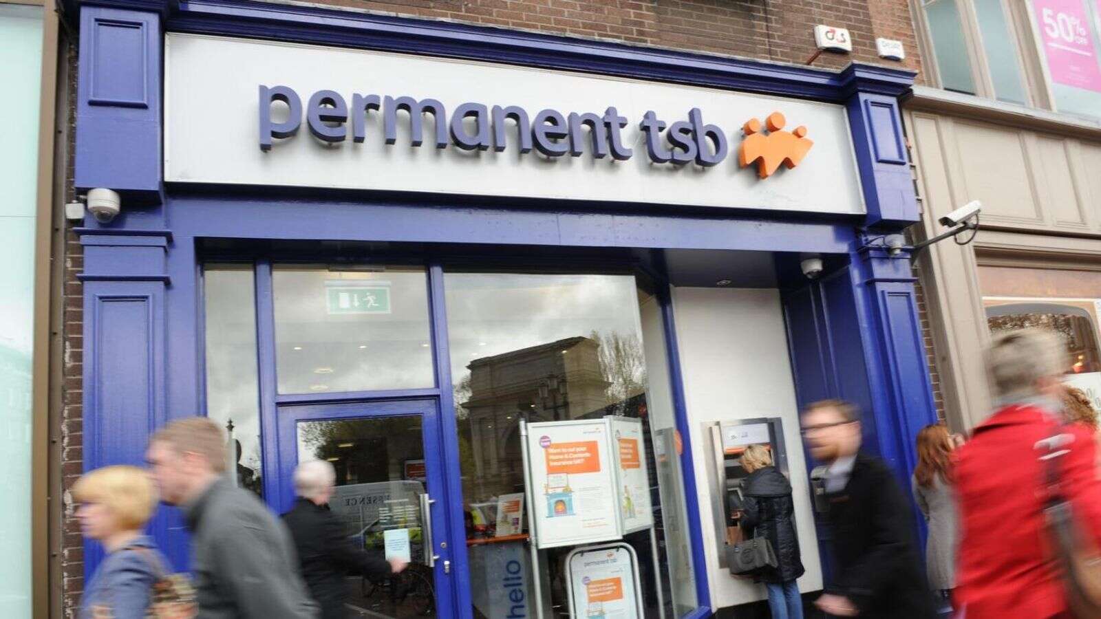 Permanent TSB swings from loss to profit of almost €270 million ...