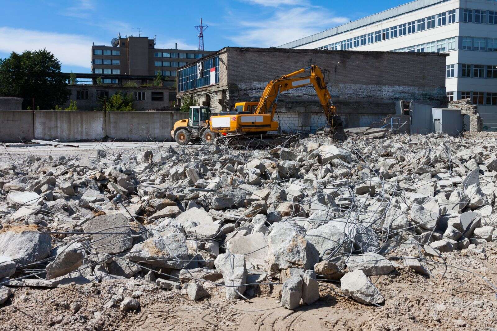 Bin firm claims rubble dumping unchallenged by councils | Business Post