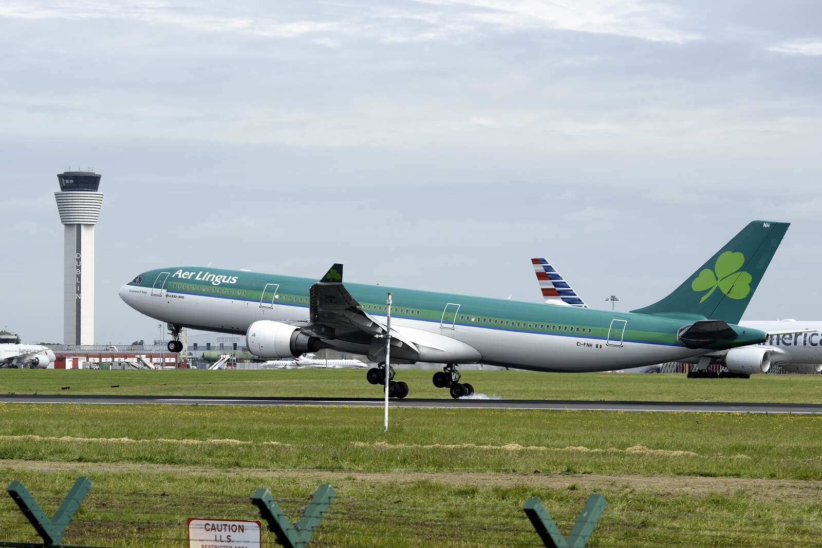 Aer Lingus cancels further 50 flights next week | Business Post