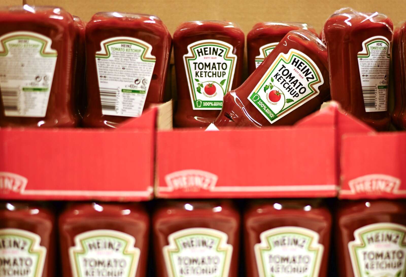 Shares in Kraft Heinz up 2.5% as executives weigh break-up of group | Business Post